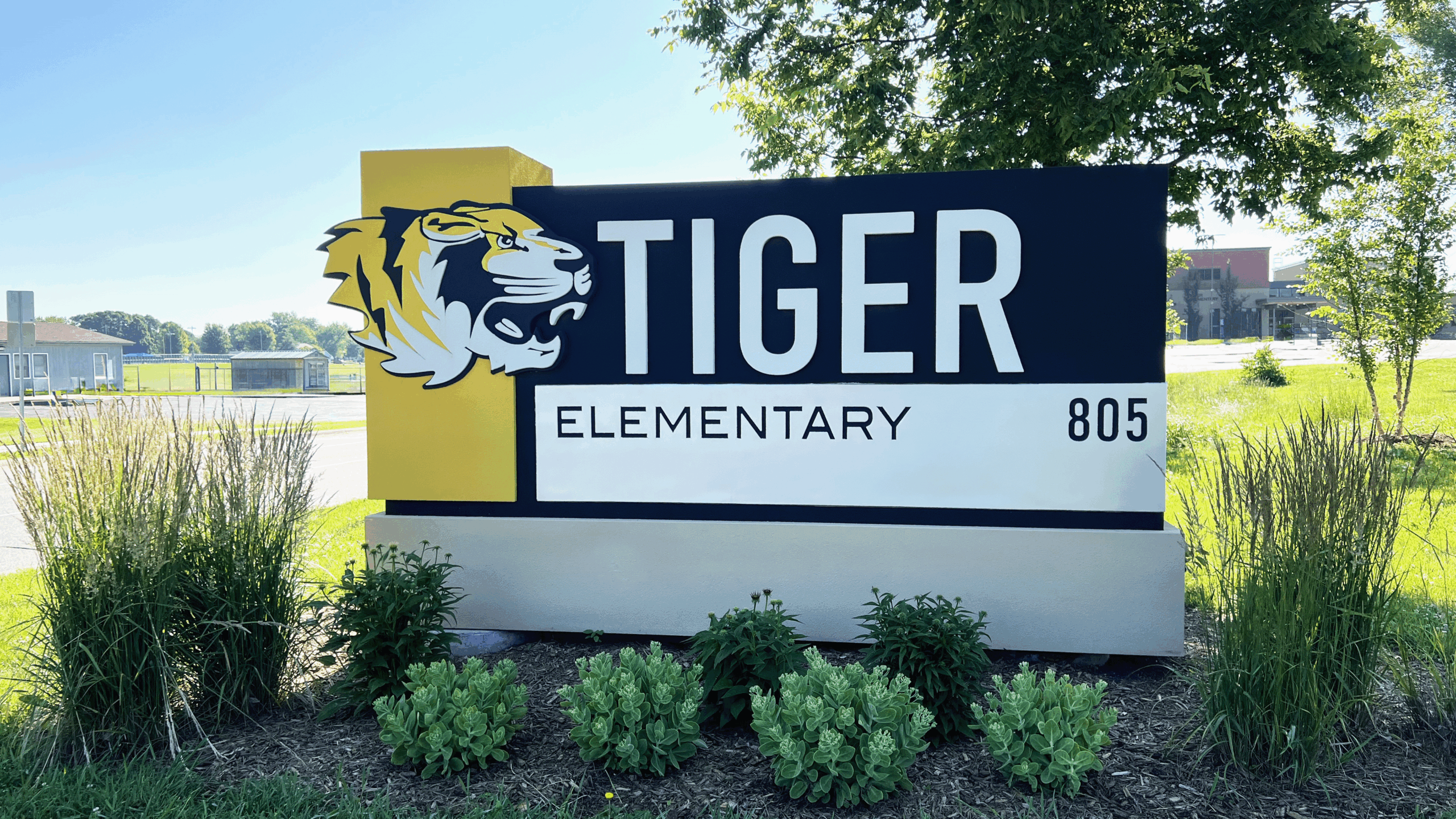 Tiger Elementary - Hutchinson Public Schools